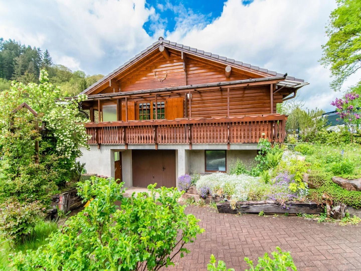 Chalet Near Ardennes Forest - Wallonie