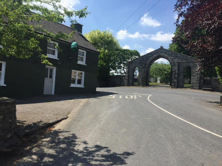 Carey's Bar & Farmhouse Kilkenny Border - Leinster