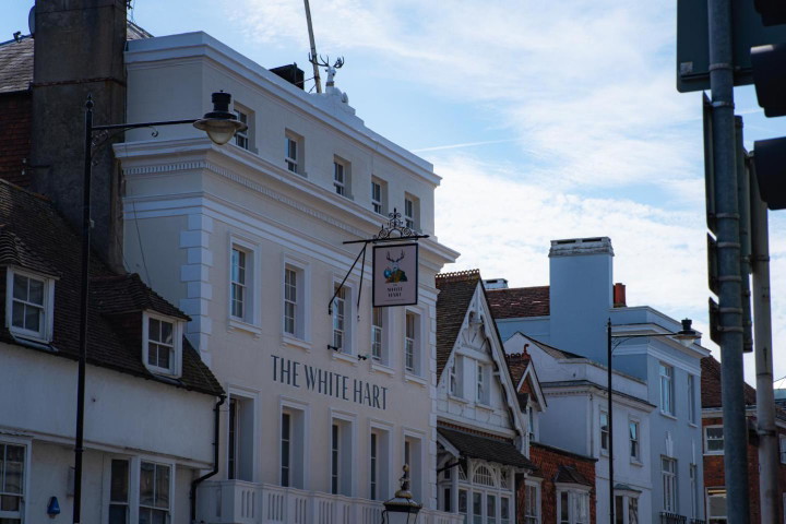 The White Hart - A Heartwood Inn - Brighton