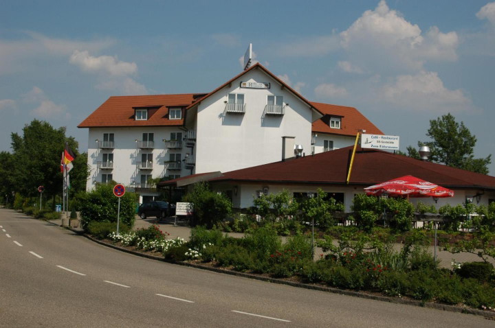 Tiptop Hotel Am Hochrhein - Schopfheim