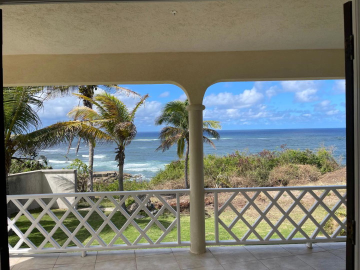 ‘Moriah’ Private Room With Double Bed And Shared Bathroom - Barbados
