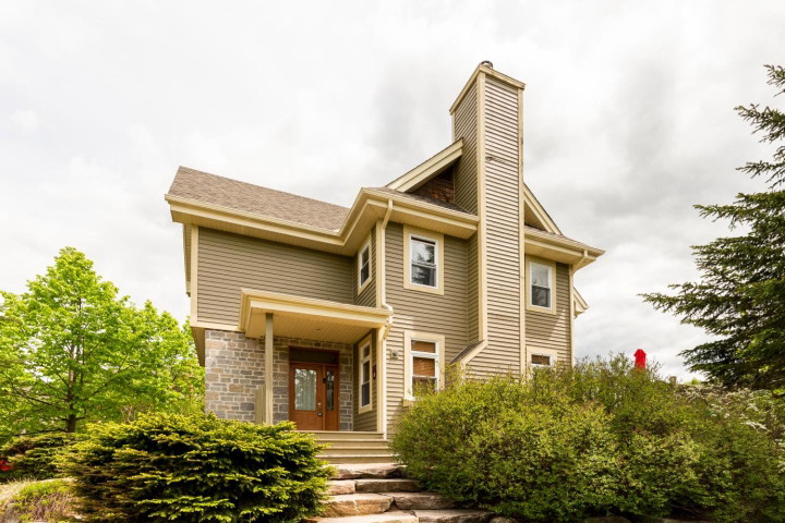 Serenity Peaks Lodge By Instantsuites-labete Golf - Mont-Tremblant