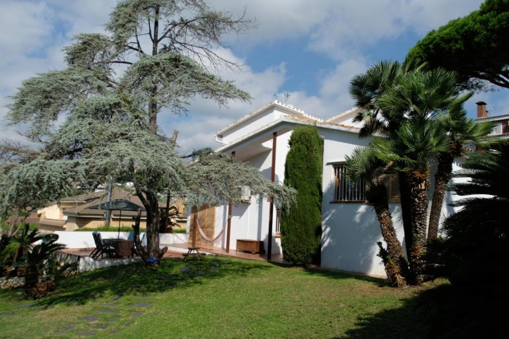 Casa Familiar En La Playa Con Piscina - Badalona