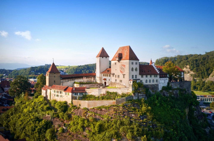 Schloss Burgdorf Youth Hostel - Switzerland