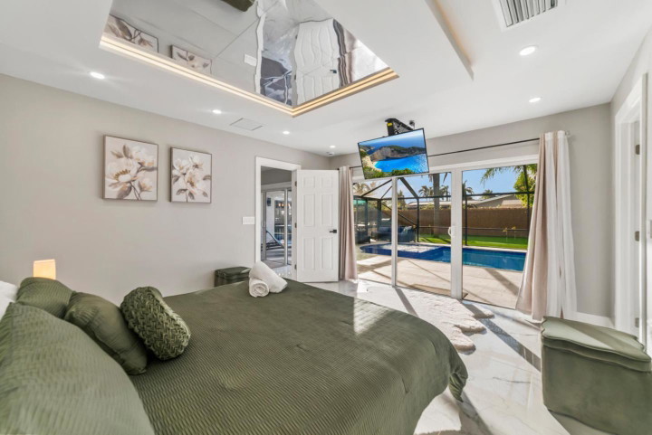 Tropical Luxury Paradise - Fully Renovated In Wpb - West Palm Beach, FL