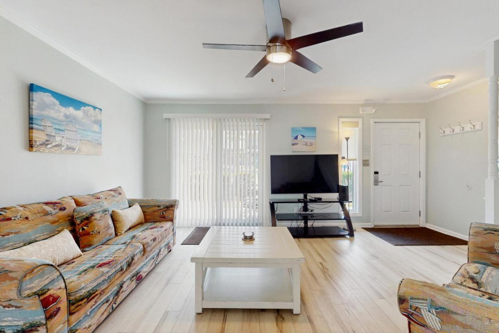 2-story Townhouse With 2 Balconies & Patios Pool Access Fast Wifi Ac - Florida Panhandle, FL