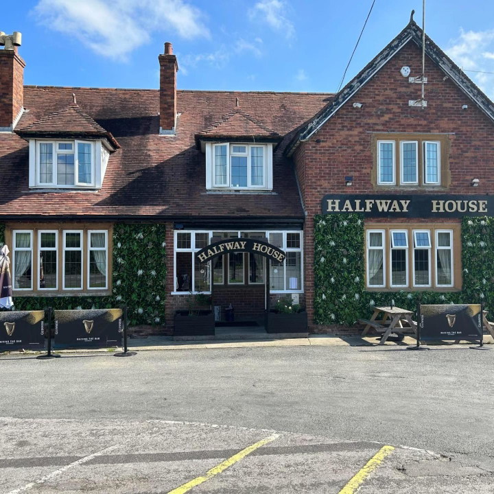 Halfway House Inn Country Lodge - Sherborne