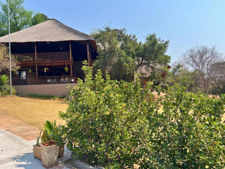 Motozi Lodge - Hartbeespoort