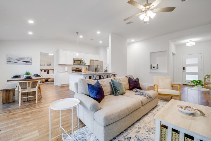 Hill Country Retreat - Lago Vista, TX
