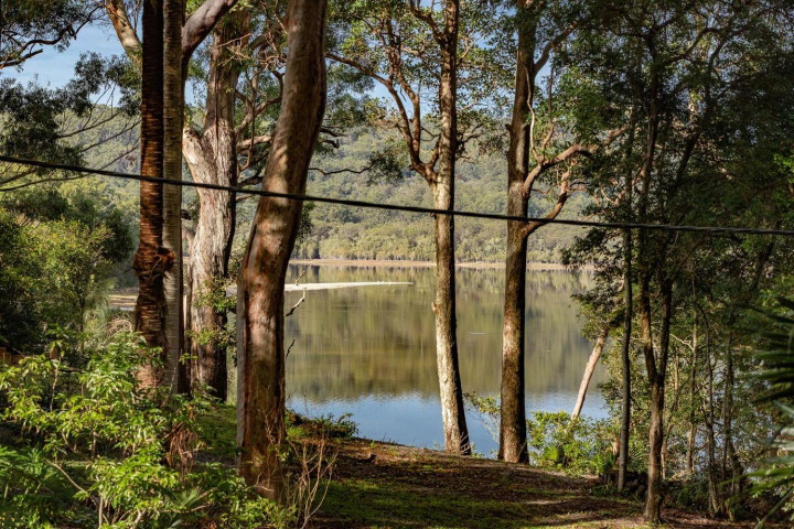Araluen - Smiths Lake