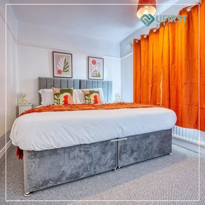 Spacious 8-br House - Near Sherwood, City Hospital & Nottingham City Centre - Garden - Sleeps 16 - Nottingham