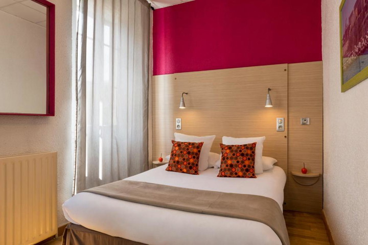Hôtel Edmond Rostand - Les Pennes-Mirabeau