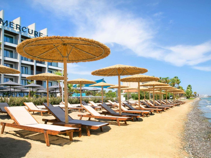 Mercure Larnaca Beach Resort - Ороклини