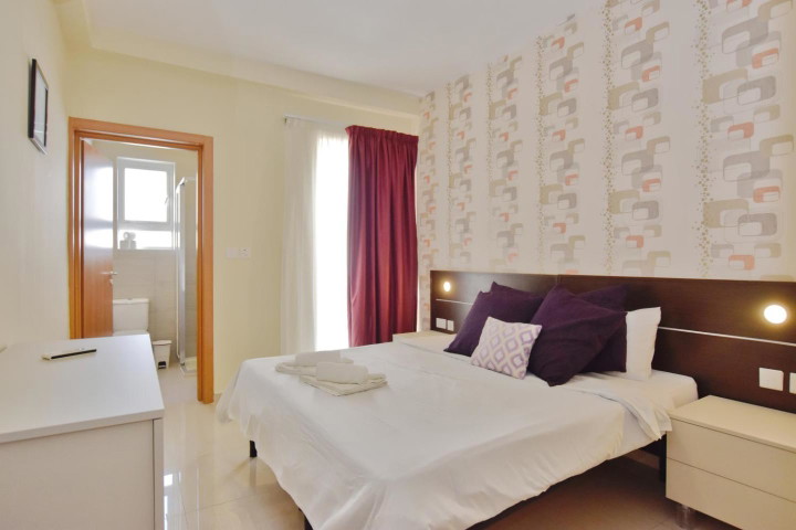 101 Moroni By Cast Renting - Aeropuerto de Malta (MLA)