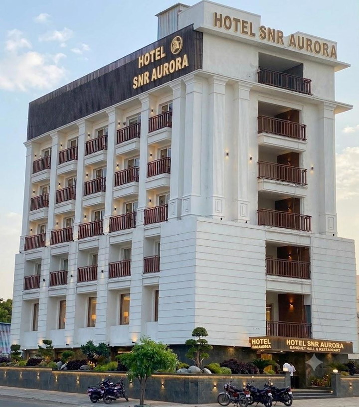 Hotel Snr Aurora - Guntur