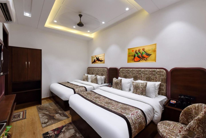 Hotel Namaskar India - Just A Minute Away From New Delhi Railway Station & Connaught Place - New Delhi