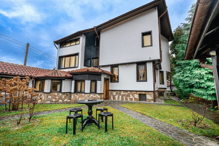 Villa Tiana Bansko 7-bedroom Luxury Chalet - Bansko