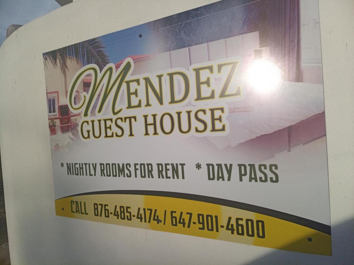 Mendez Guesthouse Cottage Montego Bay Villa - Jamaica