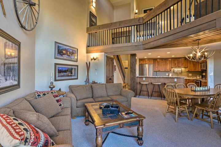 Walk To Ski Lift: Mtn-view Condo In Breckenridge - Breckenridge, CO