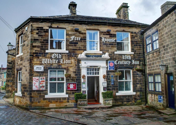 The Old White Lion Hotel - Todmorden