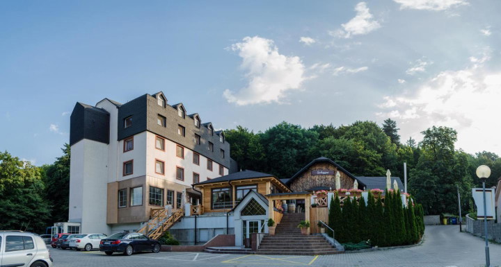Hotel West - Bratislava