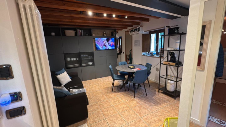 Vicoletto4-centro Storico Verona Con Parking - Verona