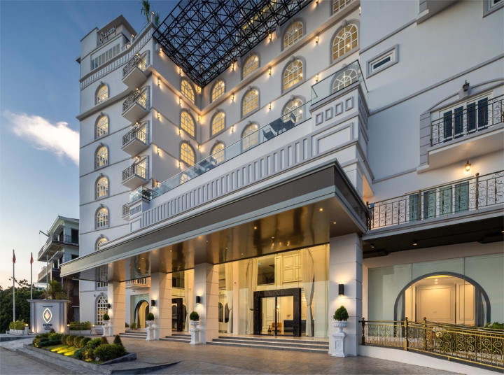 Eastin Hotel Vientiane - 비엔티안