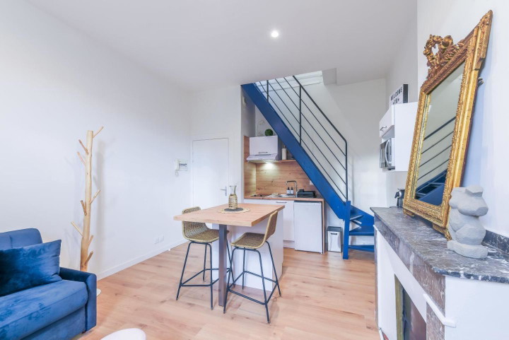 Romantique Duplex Au Pied De La Cité - Aude