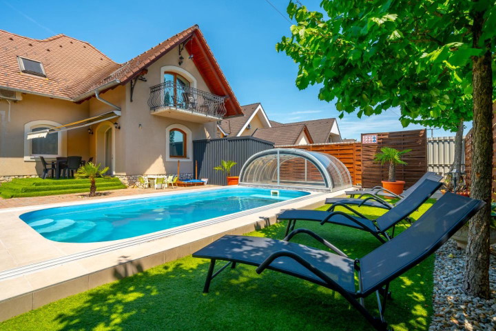 Helka Apartmanház - Balatonlelle