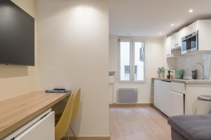 Lavie Maison Parisian Aircon Gem - Vanves