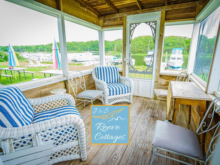Premier Waterfront Cottage 1 - Riverhead, NY