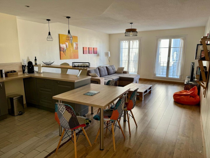 Vue Imprenable Sur La Mairie - Vannes