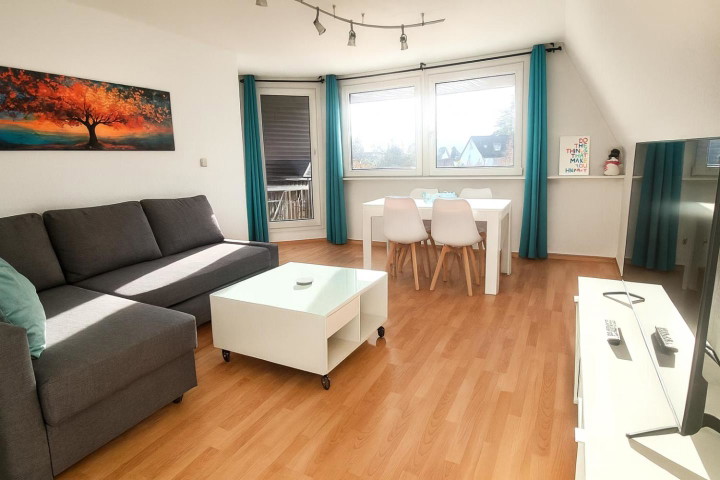 Cozy-stay Ii, 2-room Flat For Vacation & Messe, Düsseldorf, Perfect Connectivity - Düsseldorf