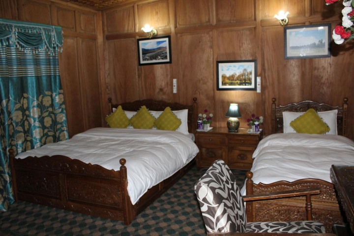 Swan Heritage Houseboats - Srinagar