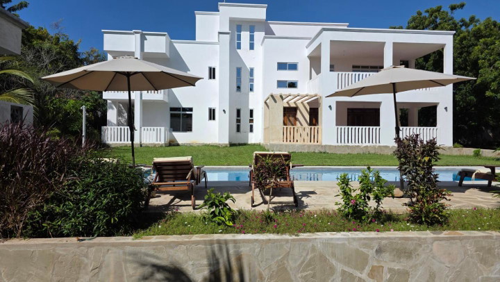 Saltsunretreat Villa - Diani Beach