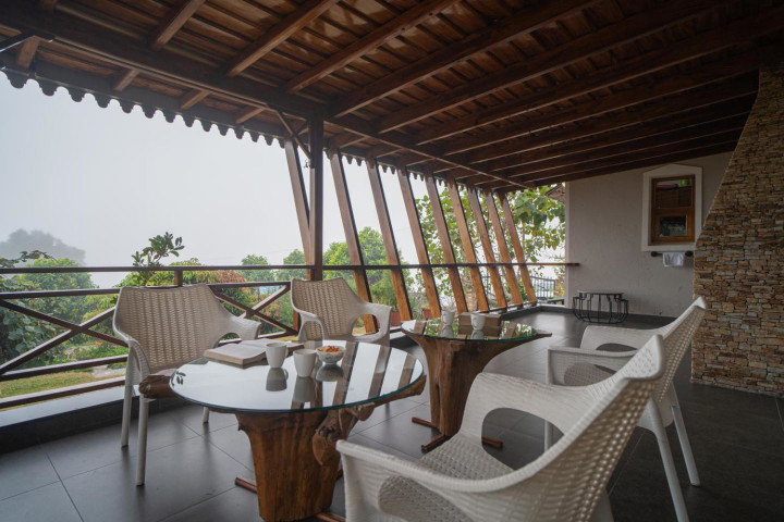 Elivaas Signature Tapovan Estate 2-bhk With Kids Attic, Garden, Gazebo And Scenic Views - Nainital