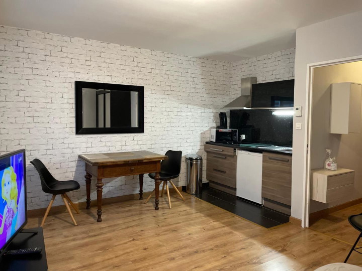 Adorable Studio Avec Un Parking Prive - Strasbourg