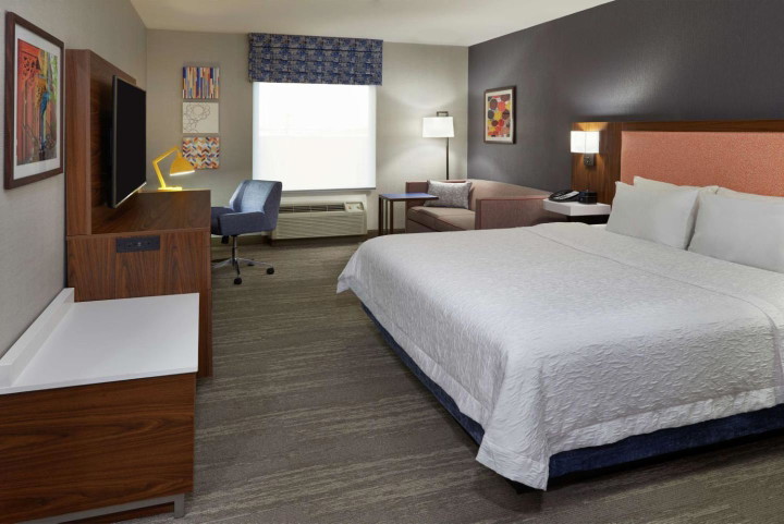 Hampton Inn & Suites Montreal-dorval - Dorval