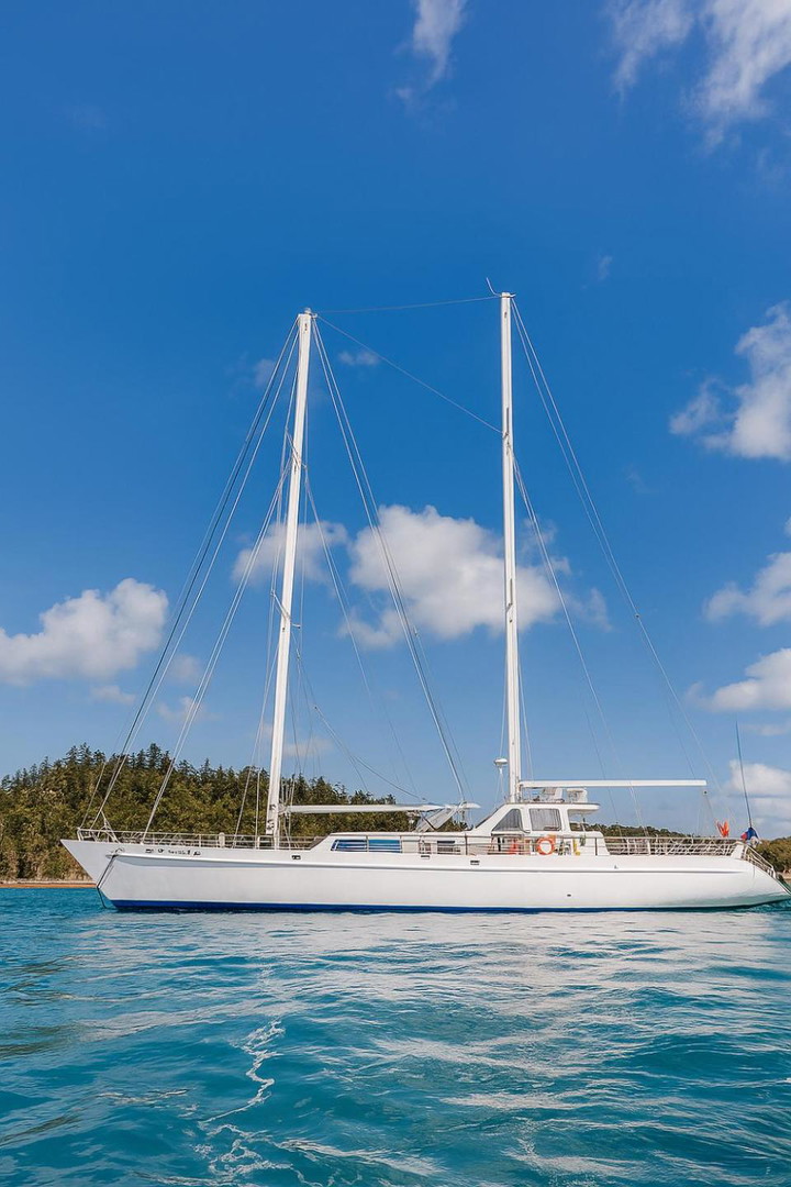 Sailing Vessel Summer Jo Private Charter - Sleeps 33 - Whitsundays