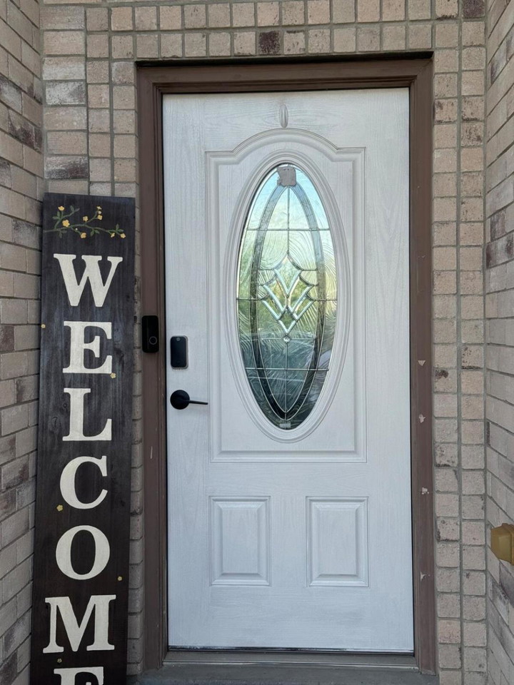 Charming 3-bedroom Retreat In Prime Neighborhood - Brownsville