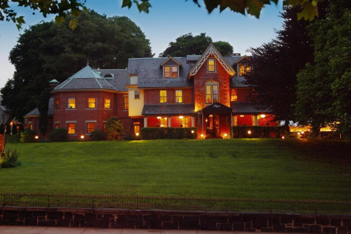 The Sayre Mansion - Easton