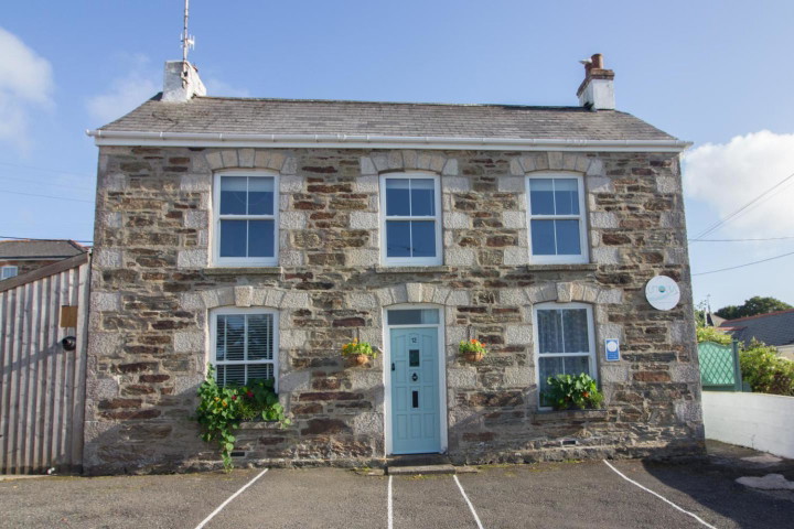 Utopia Apartments - Cornwall