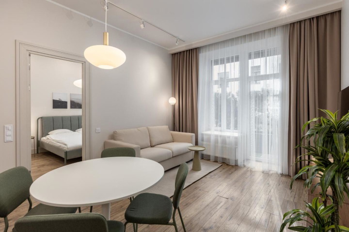 Art Noveau Quarter Apartment With Patio - Riga