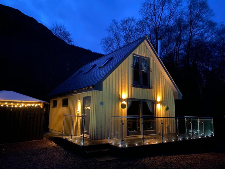 Bluebell Cottage With Hot Tub - Ballachulish
