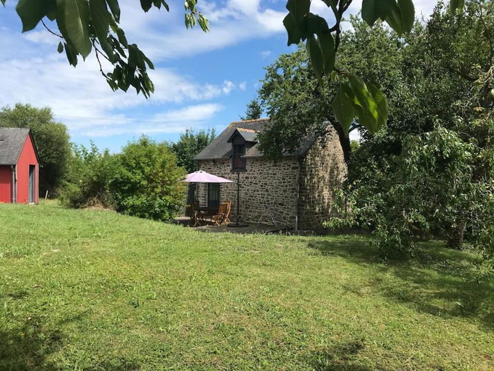 Maisonnette Au Pied Du Mont Dol - Dol-de-Bretagne