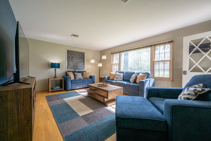 Grandma's House - Classic Indy Charm - Family Friendly - Carmel, IN