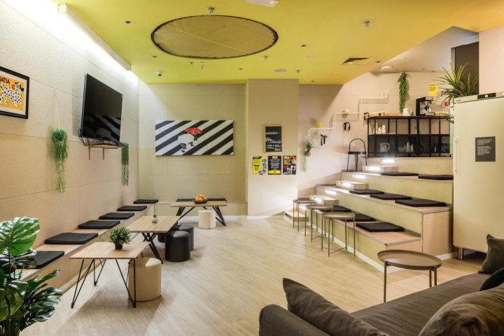 Design Hostel One - Podstrana