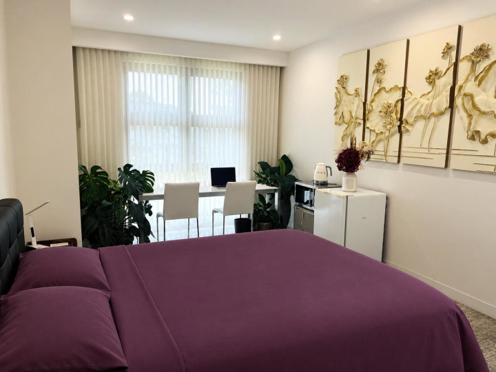 Guest Suite In Modern Luxury Duplex House - Burwood