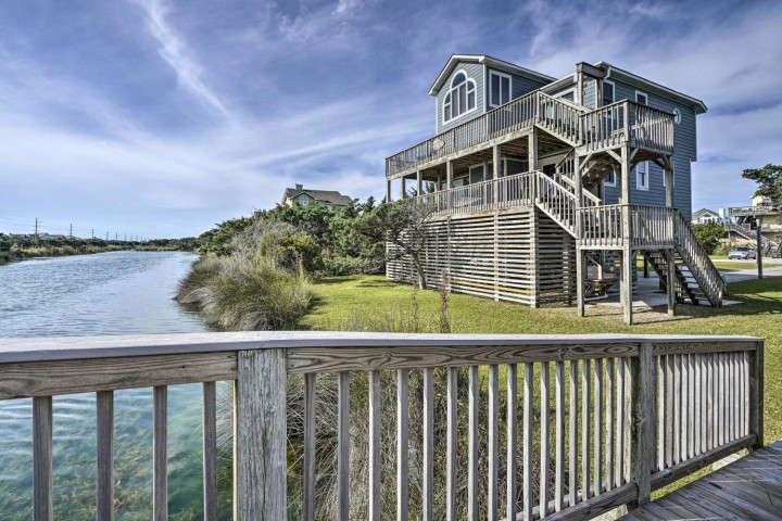 Avon Home On The Channel W/ Deck & Views! - Avon, NC