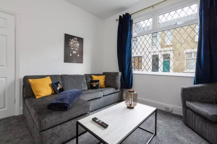 Connaught Stays - Home From Home - Sleeps 7 - Free Wifi - Preston